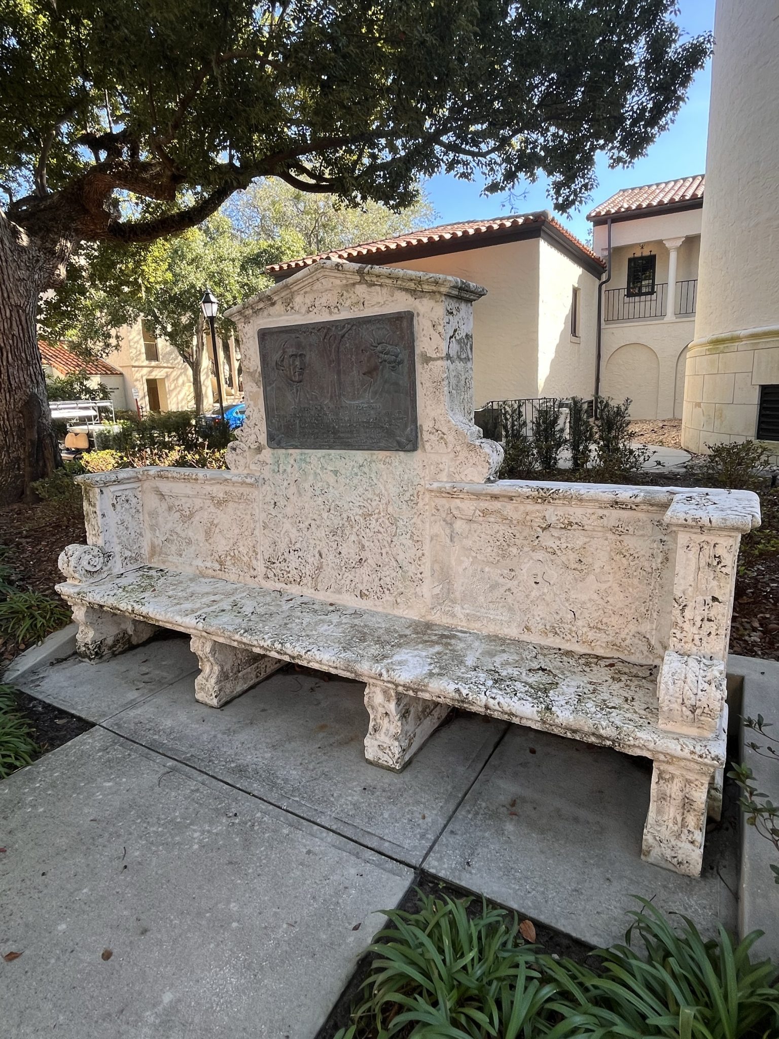 Adjunct professors excluded from lockdown alert - The Sandspur